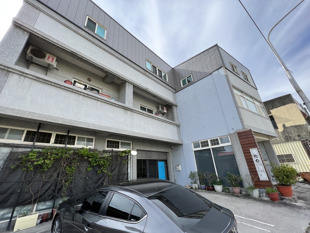 彰化縣鹿港鎮鹿草路二段透天厝鹿港彰濱工業區旁!大地坪角間大面寬臨路透天 房屋出售 樂屋網
