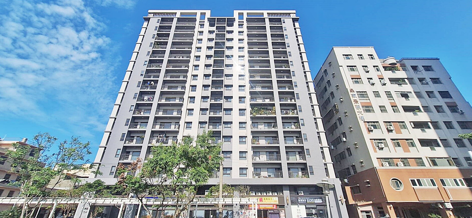 佳鋐樂灣輕裝潢兩房平車 台中市梧棲區佳鋐樂灣買房子 樂屋網