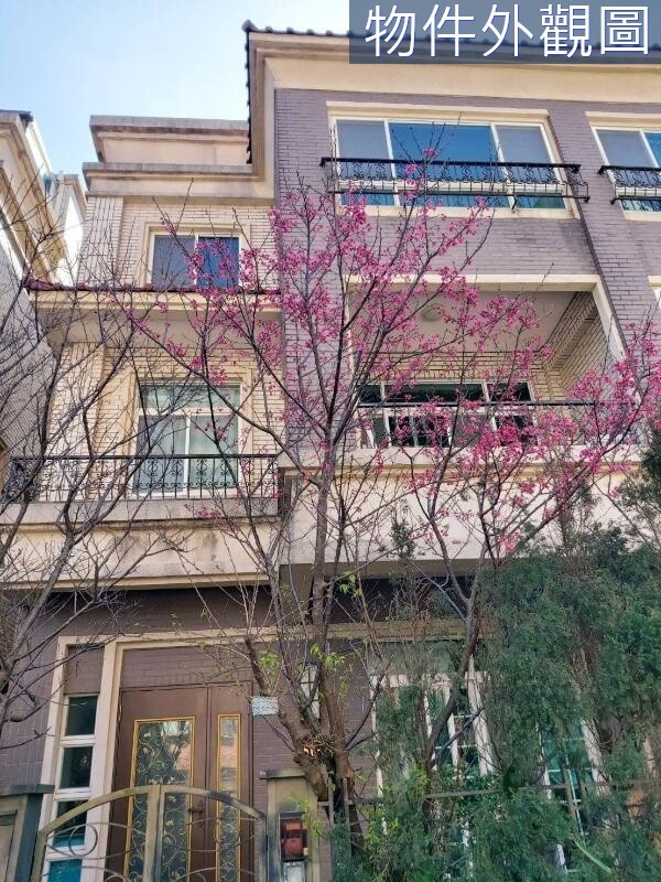 《美人嶼》臨路透天公車站旁好方便 新北市淡水區美人嶼海灣別墅2期d區買房子 樂屋網