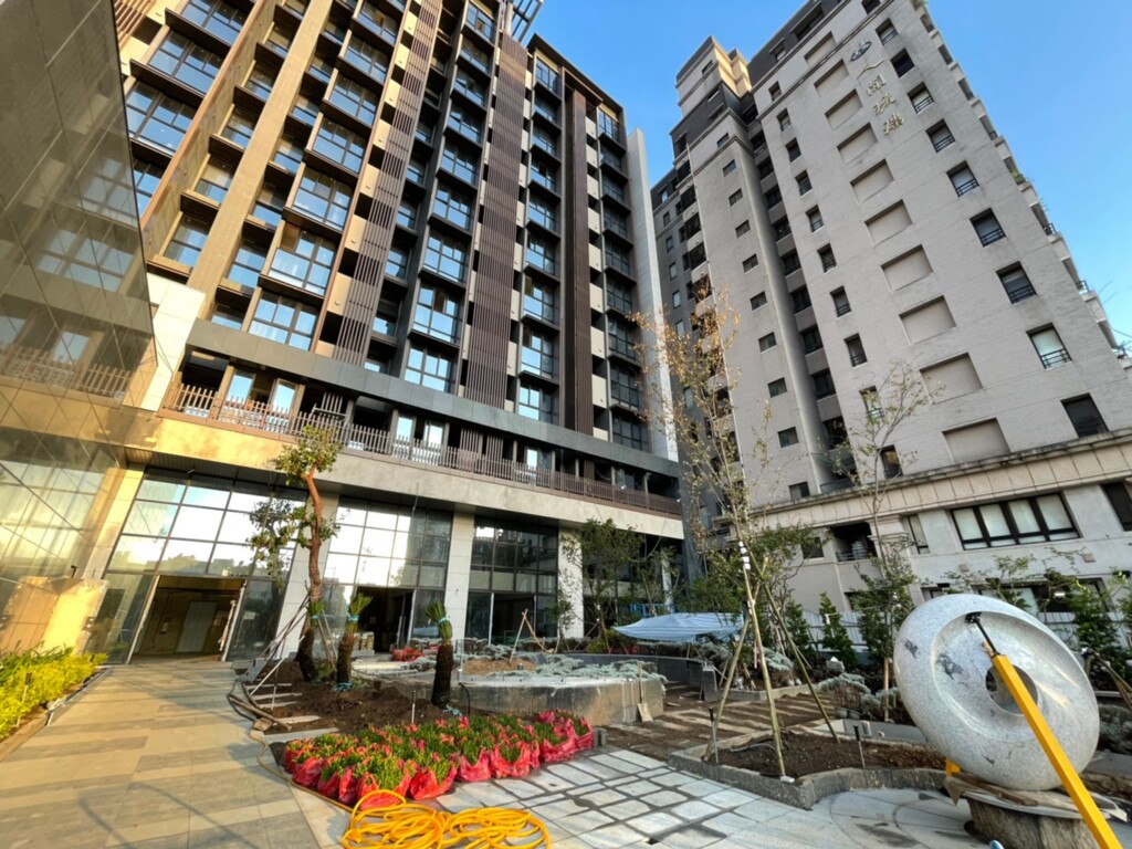 松下新宿松下大道新竹縣竹北市自強北路電梯大廈《專任下 新宿》喜來登商圈精品小豪宅a11 8f 房屋出售 樂屋網