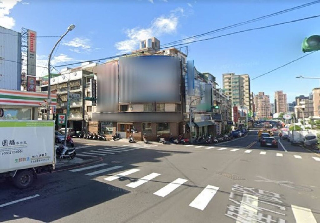 桃園市桃園區健行路透天厝健行路三角窗電梯透天店面附平面車位 房屋出租 樂屋網