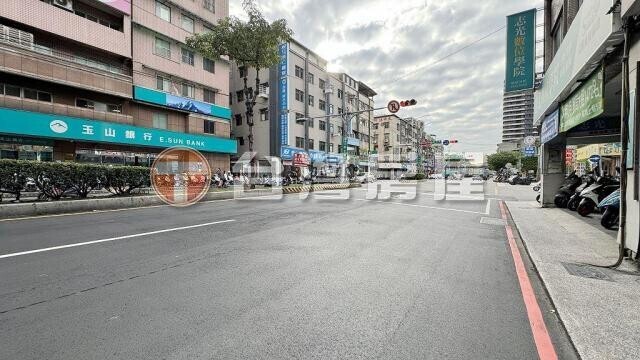 新北市新莊區中正路公寓中正路金店面12 新莊買屋賣屋台灣房屋新莊幸福店 房屋出售 樂屋網