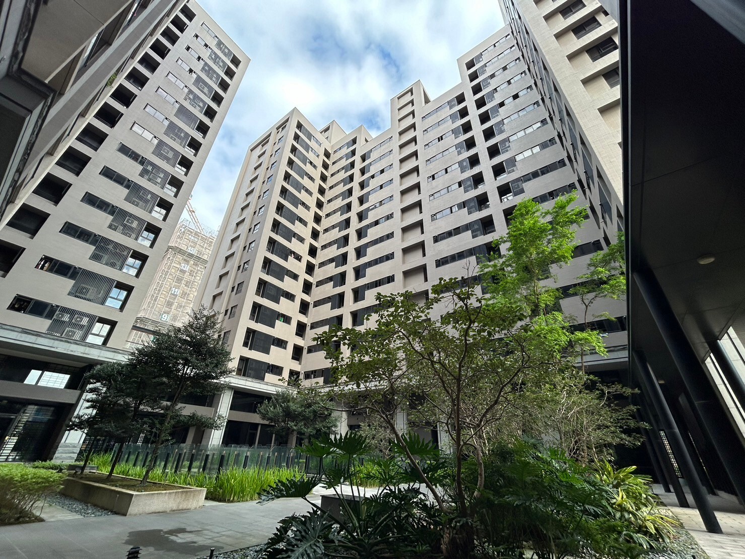 佳茂學士會館台中市北區進化北路電梯大廈秒殺送家電佳茂學士會館低總價11房車位 房屋出售 樂屋網