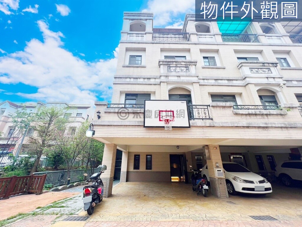 倫敦城台中市豐原區鎌村一街別墅近74道路~65大面寬邊間雙車豪墅 房屋出售 樂屋網