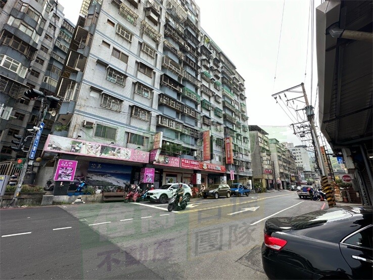 新北市樹林區保安街二段店面樹林大面寬邊間店面 房屋出售 樂屋網