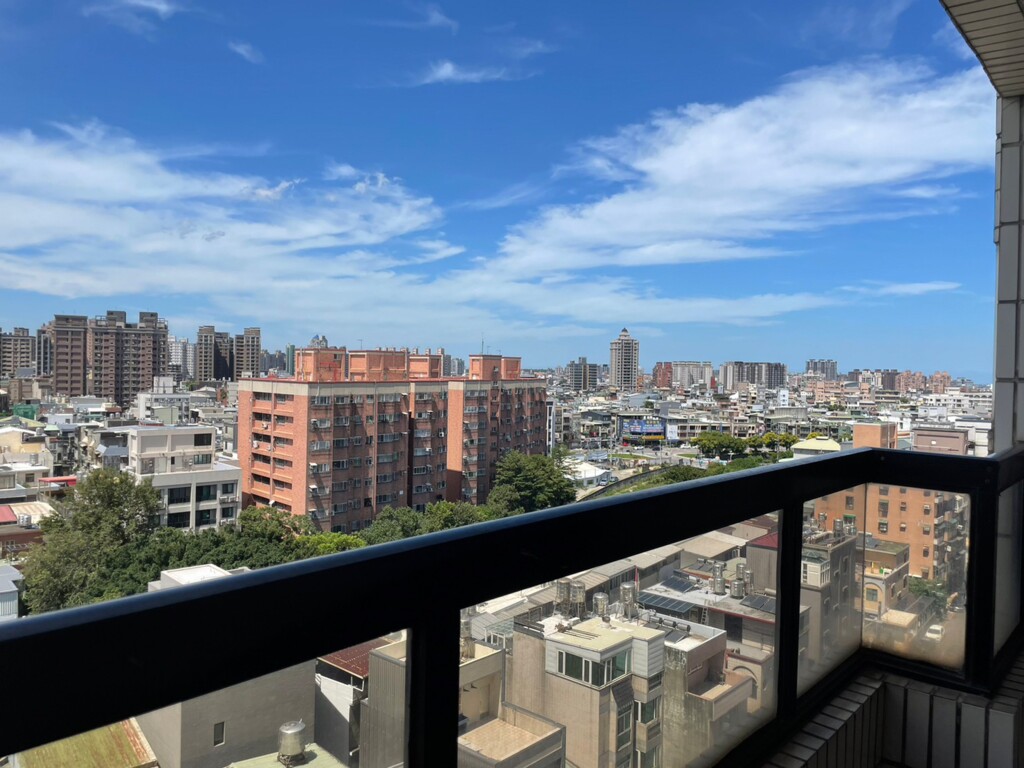 香榭花園國泰香榭桃園市中壢區自忠街電梯大廈【中壢後站】高樓層景觀大4房平面車位【全聯旁】 房屋出售 樂屋網