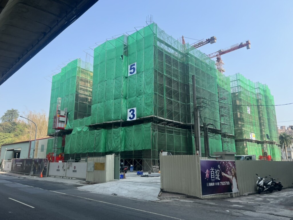 高雄市鳳山區過埤路電梯大廈預售屋 鳳頂桂林 首綻精美大兩房 房屋出售 樂屋網