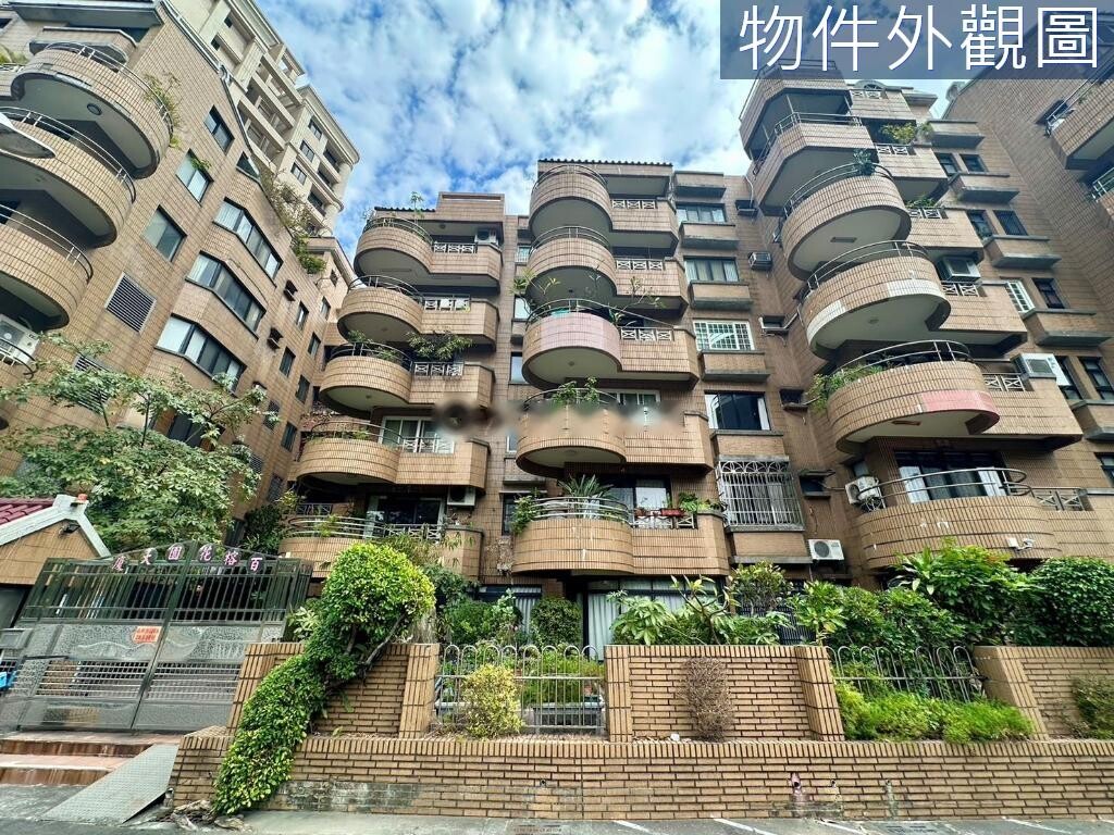 百榕花園宮庭高雄市鳳山區瑞興路華廈鳳山【百榕花園】景觀公園 四房平車 房屋出售 樂屋網