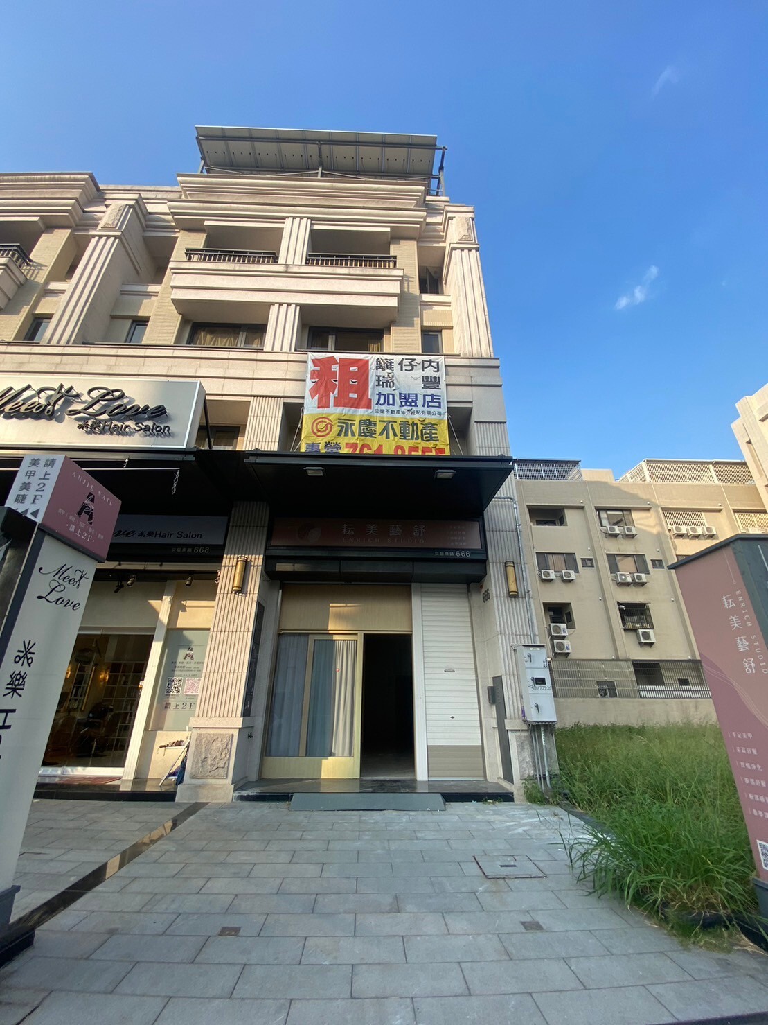 高雄市鳳山區文龍東路透天厝租文山特區醒目電梯邊間1 3樓金店 房屋出租 樂屋網