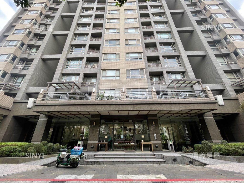 台北市內湖區南京東路六段電梯大廈福氣頂天京品兩房有車位 房屋出租 樂屋網