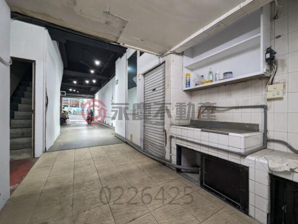 高雄市三民區建國二路 ️高雄火車站 鈔金華首排透天店面│整棟可談 ️出租 樂屋網