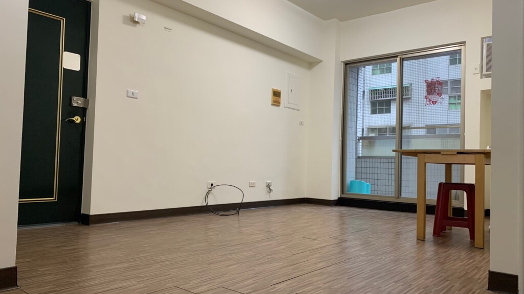 博愛大道公園區高雄市左營區文慈路電梯大廈46賣房阿鴻 坐北朝南博愛大道低價美房 房屋出售 樂屋網