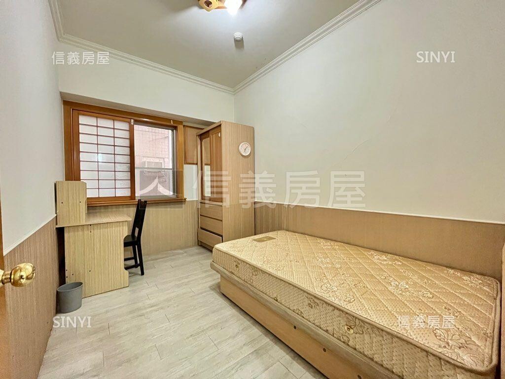 高雄市前鎮區民權二路電梯大廈皇家貴賓溫馨3房（含管） 房屋出租 樂屋網