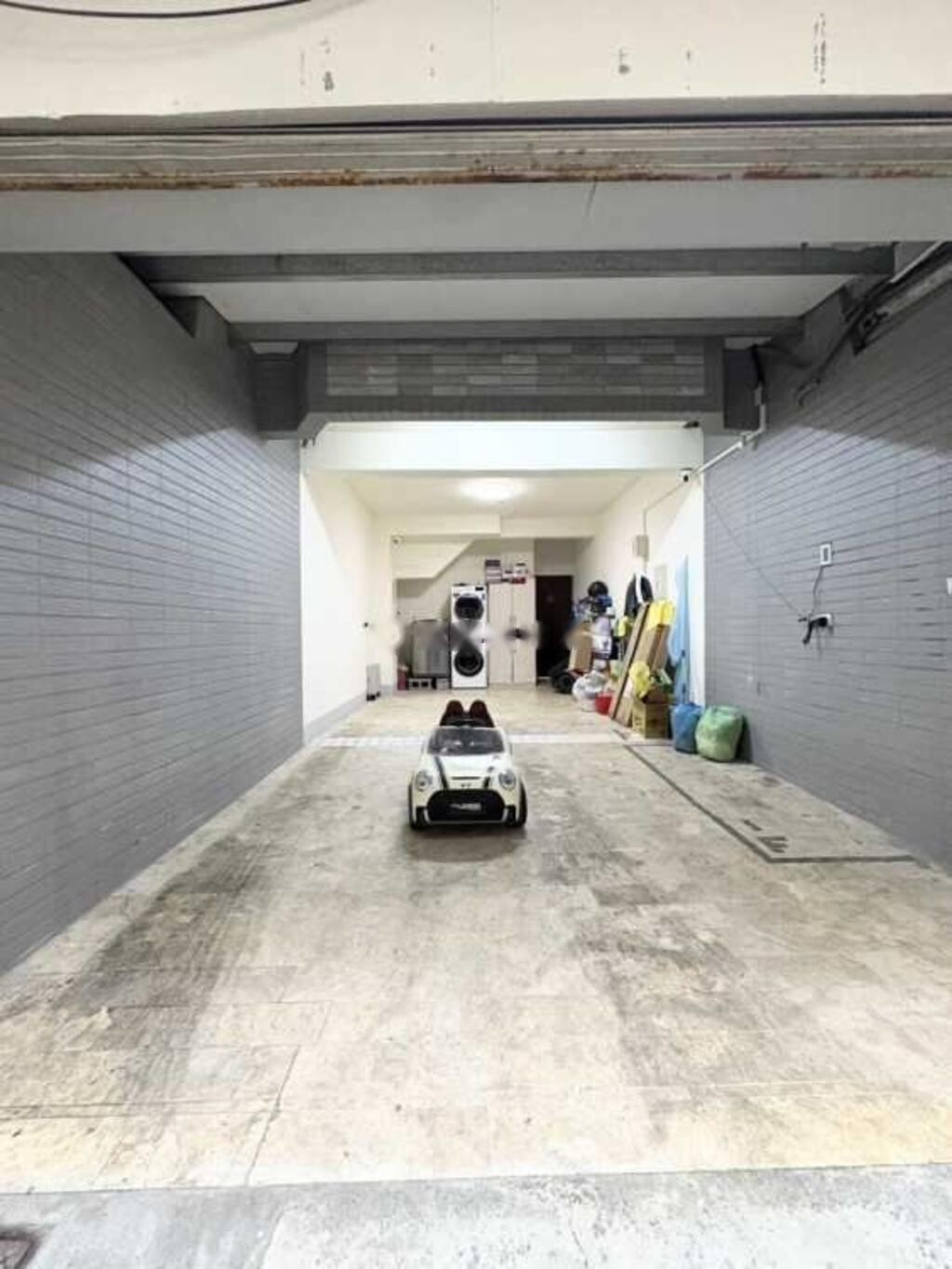 建工鼎金雙商圈|翻新五套房|社區型車庫透天 高雄市三民區買房子、房屋出售 樂屋網