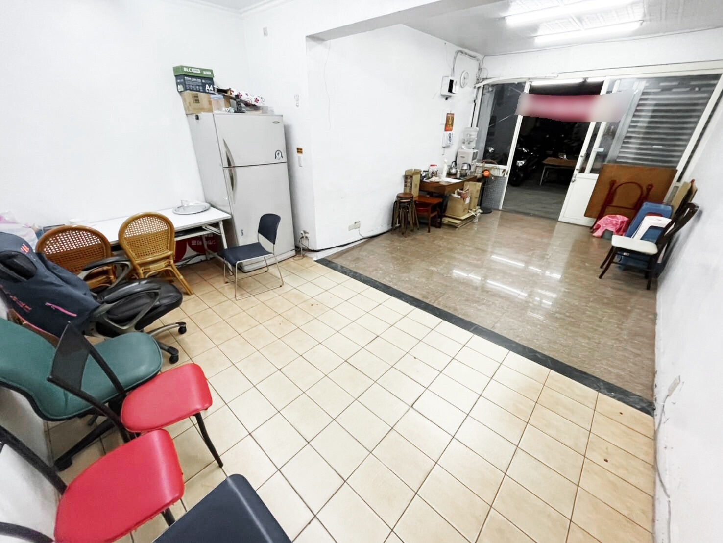新北市中和區連城路公寓l9b05）遠東世紀廣場【精華店面】有廚房★可報稅 房屋出租 樂屋網