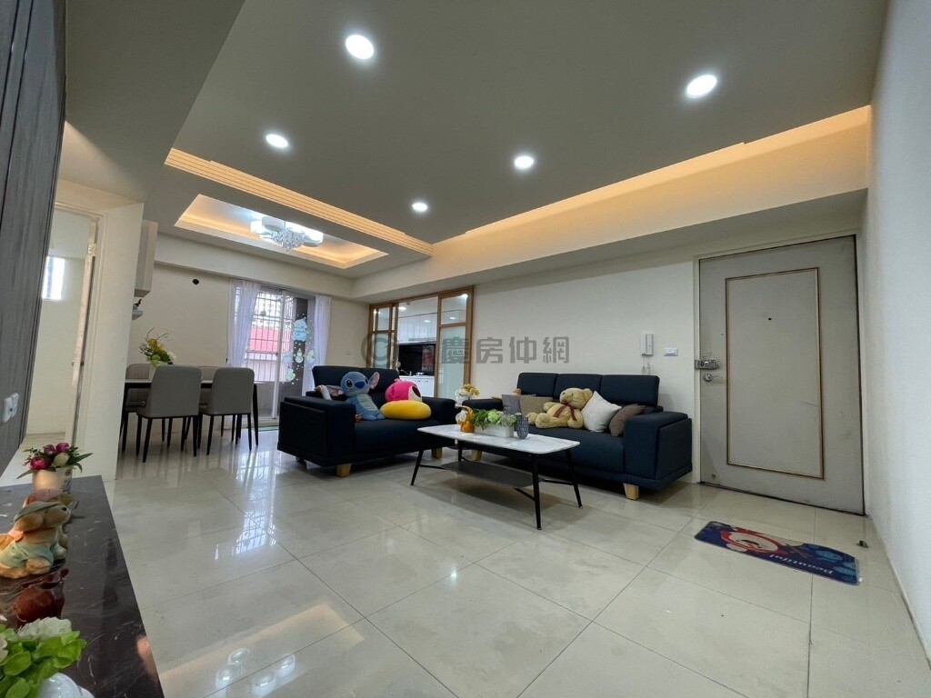 唐寧爵邸台中市北區太原路二段電梯大廈太原綠園道鄰漢口商圈大四房平移車位 房屋出售 樂屋網