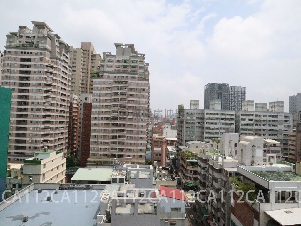 荷風臻品台中市南屯區向上路一段電梯大廈秒殺文心森林兩房次頂樓平車輕屋電梯直達視野戶 房屋出售 樂屋網