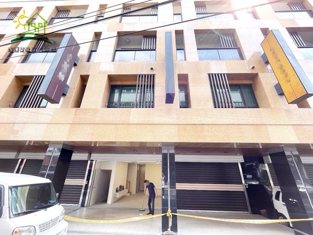 塗城商圈☘️全新4套電梯店住別墅附車位☘️可停雙車 台中市大里區電梯之墅豐裕慕赫豐域里濬新大阪21買房子 樂屋網