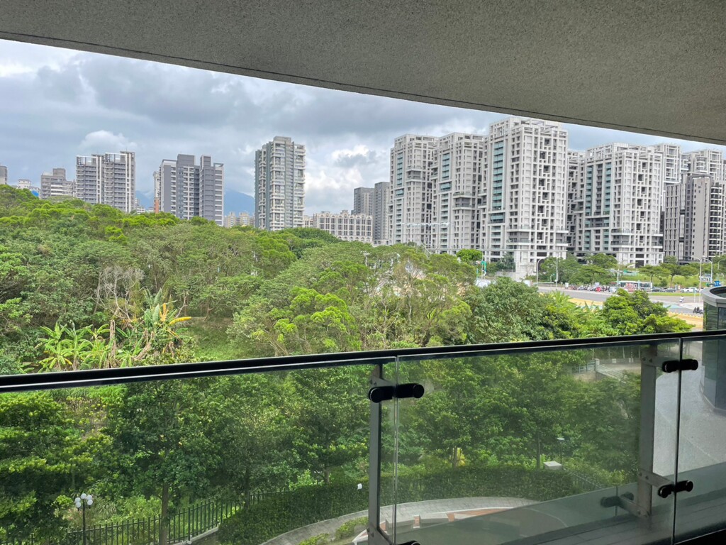 富麗河新北市淡水區濱海路三段電梯大廈富麗河公園綠景全新三房雙平車～與明星做鄰居～ 房屋出售 樂屋網