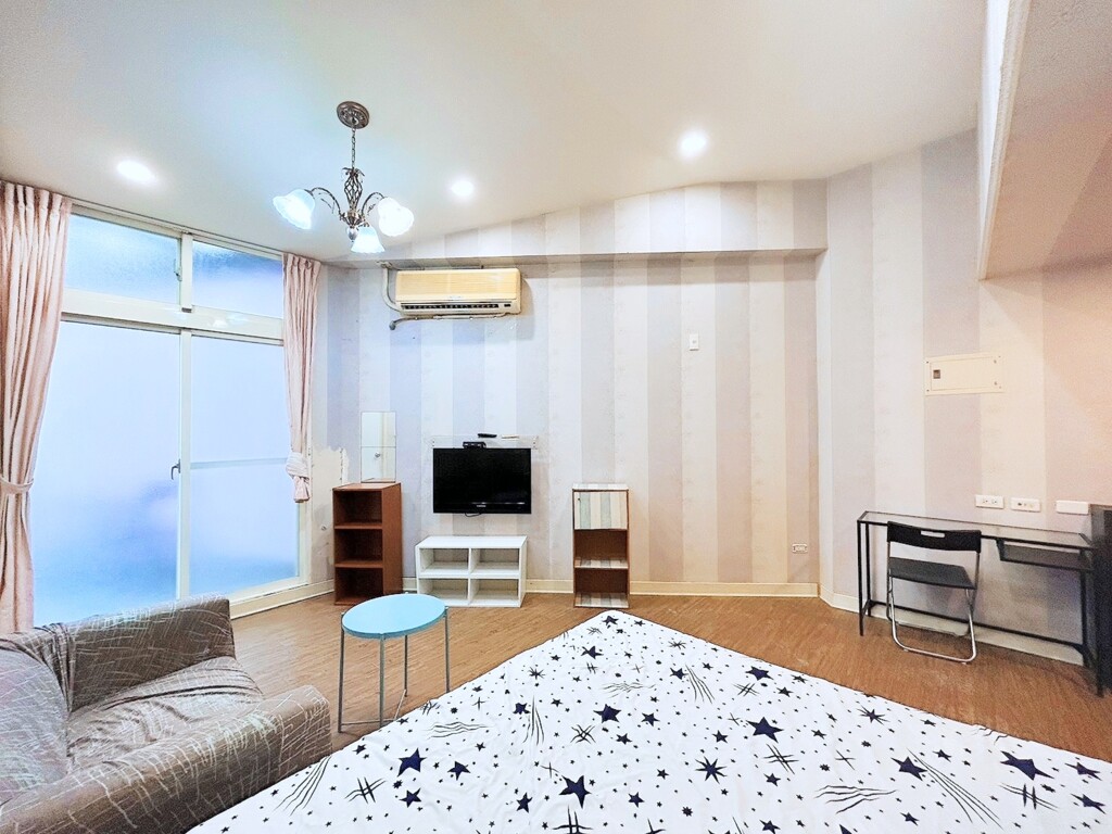 台中市北區博館路透天厝 陽台獨洗 絕美採光 衛浴開窗 秒殺可貓 報稅補助 房屋出租 樂屋網