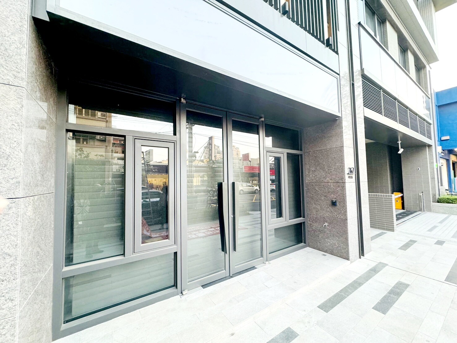 ︱大雅市中心︱全新完工︱大面寬12f黃金樓店︱ 台中市大雅區坤悅雅樂買房子、房屋出售 樂屋網