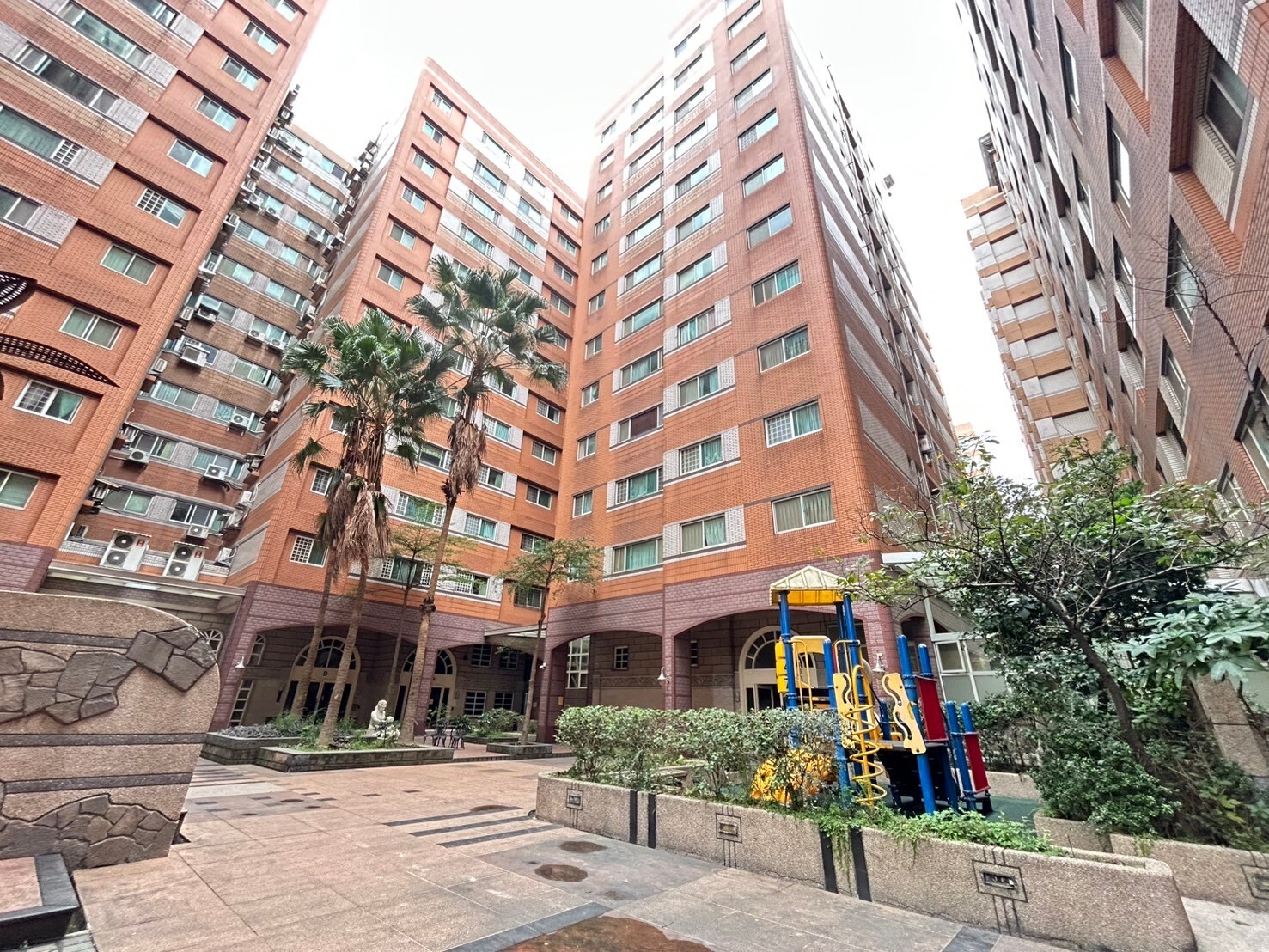 桃園市中壢區後寮二路體育園區｜麗寶採光21房車南亞忠貞龍岡商圈出租 樂屋網
