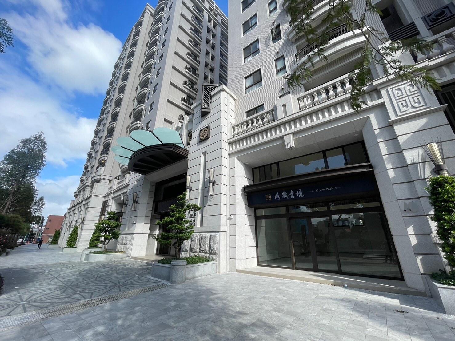 鼎藏青境桃園市中壢區龍慈路電梯大廈【中壢體育園區】全新挑高大面寬收租金店面 房屋出租 樂屋網