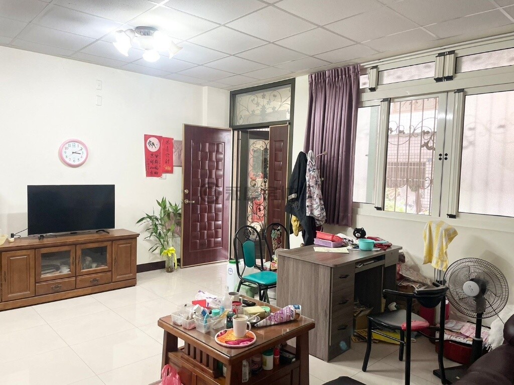 南投縣草屯鎮太平路一段透天厝草屯市區臨路大面寬透天別墅前院可停雙車 房屋出售 樂屋網