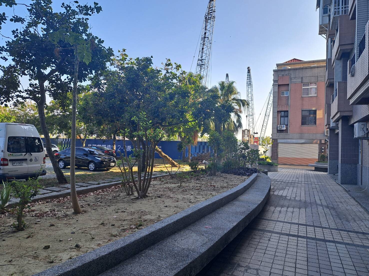 故宮南苑嘉義縣朴子市仁和二路電梯大廈ai世界城旁樓店 房屋出售 樂屋網