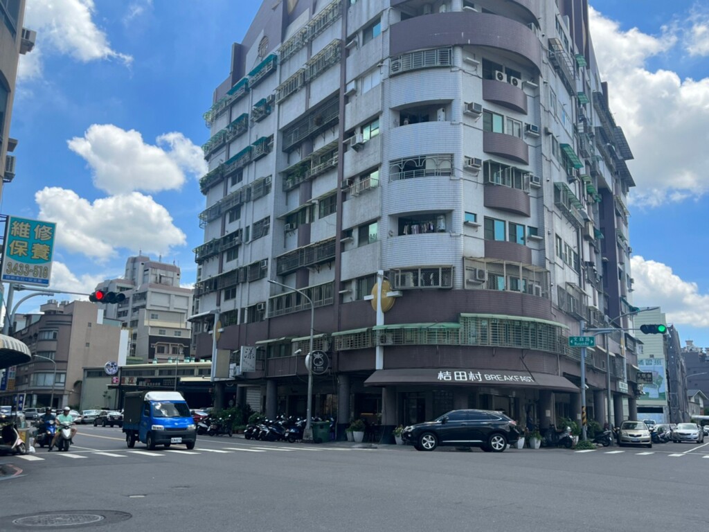捷寶大樓no2高雄市左營區文自路電梯大廈專約 福山國中 店面12樓 文自路上 房屋出售 樂屋網