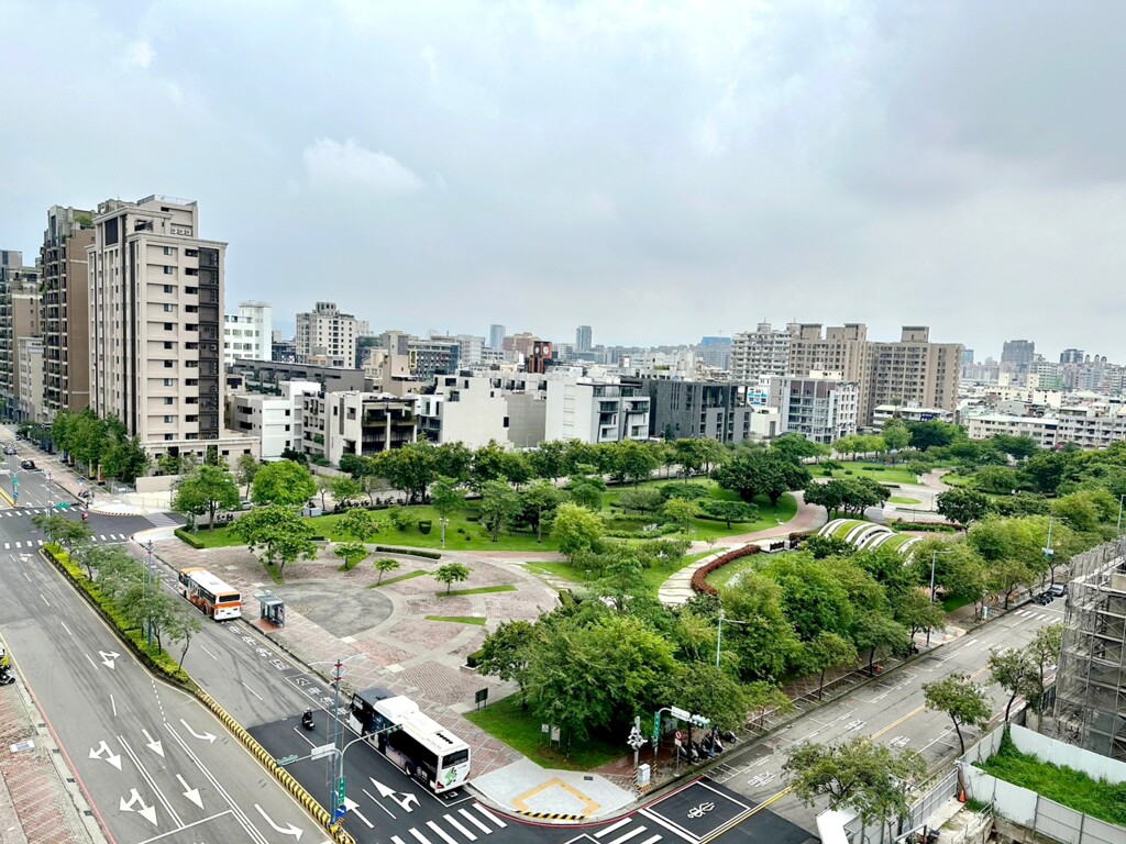 帝璟臻和台中市西屯區漢翔路電梯大廈 12期帝璟臻和公園視野帝王戶 房屋出售 樂屋網