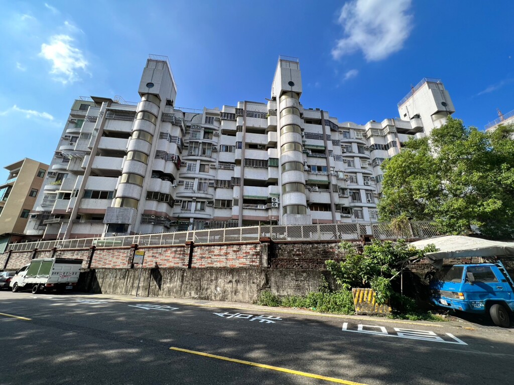 福將福宅台中市大里區好來五街電梯大廈低於市價，立新國小旁，電梯機能3房 房屋出售 樂屋網