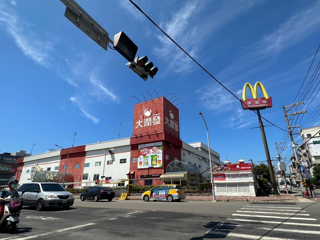 新竹市北區湳雅街透天厝新竹湳雅大潤發商圈 土地45坪大透天才1088萬 房屋出售 樂屋網