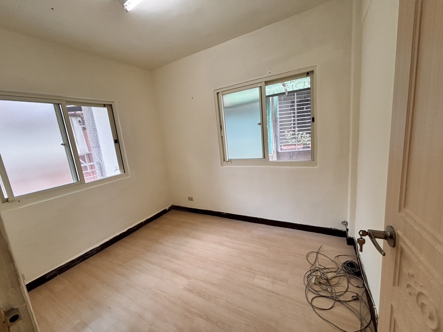 太陽帝國新北市中和區景新街電梯大廈太陽帝國 裝潢屋面花園 3房 房屋出售 樂屋網
