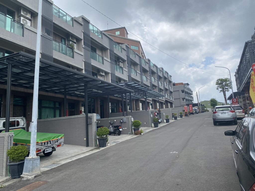 彰化縣彰化市延長街別墅南郭建國全新別墅 房屋出售 樂屋網