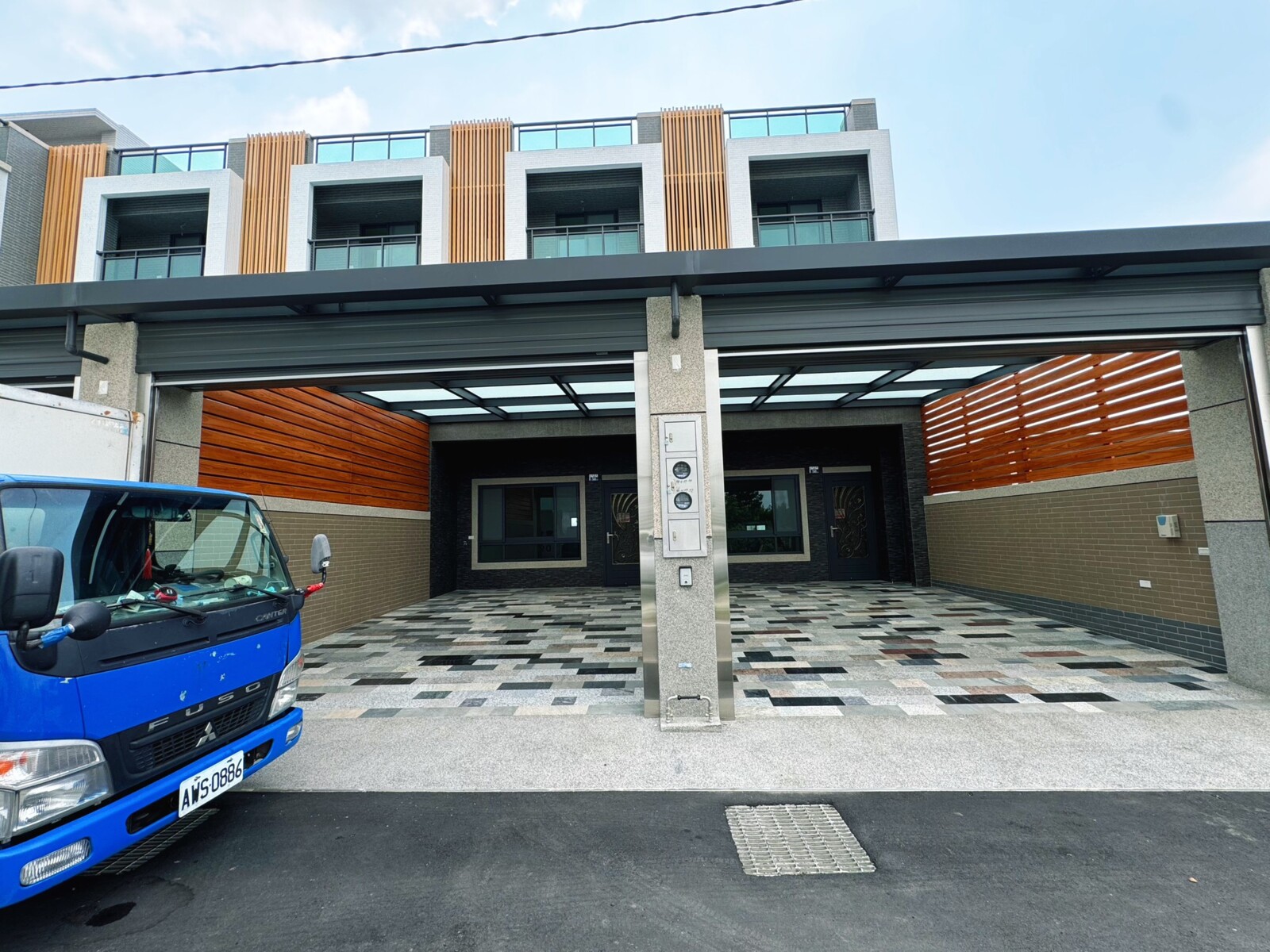 霧峰區全新4套房雙車美墅多戶可選 台中市霧峰區買房子、房屋出售 樂屋網