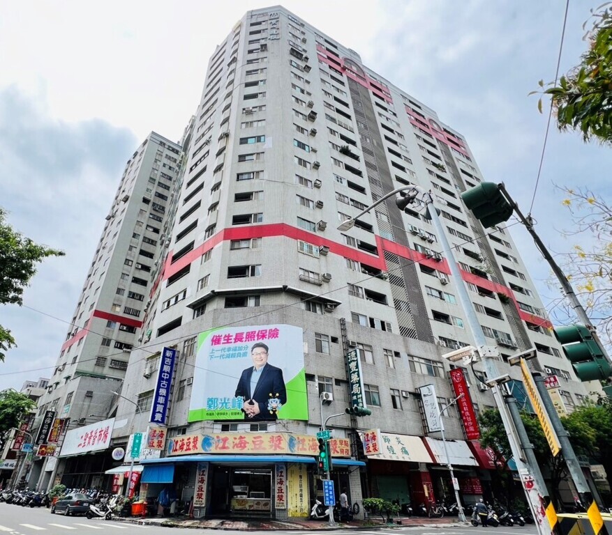 美的皇家高雄市前鎮區二聖二路電梯大廈三多商圈超大面積地下一層多功能市場用地 房屋出售 樂屋網