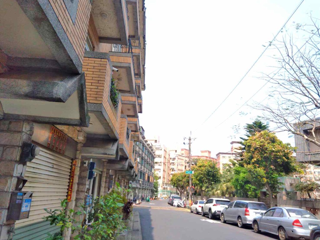桃園市平鎮區廣泰路別墅急~平興國小店面別墅【甲子園社區】屋況地點棒 房屋出售 樂屋網
