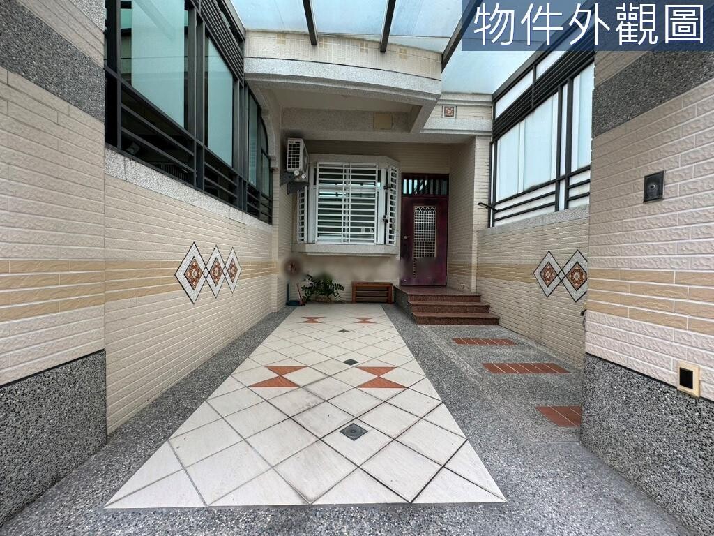 仁武八卦寮臨路鬧中取靜車庫美透天 高雄市仁武區學府世家買房子、房屋出售 樂屋網