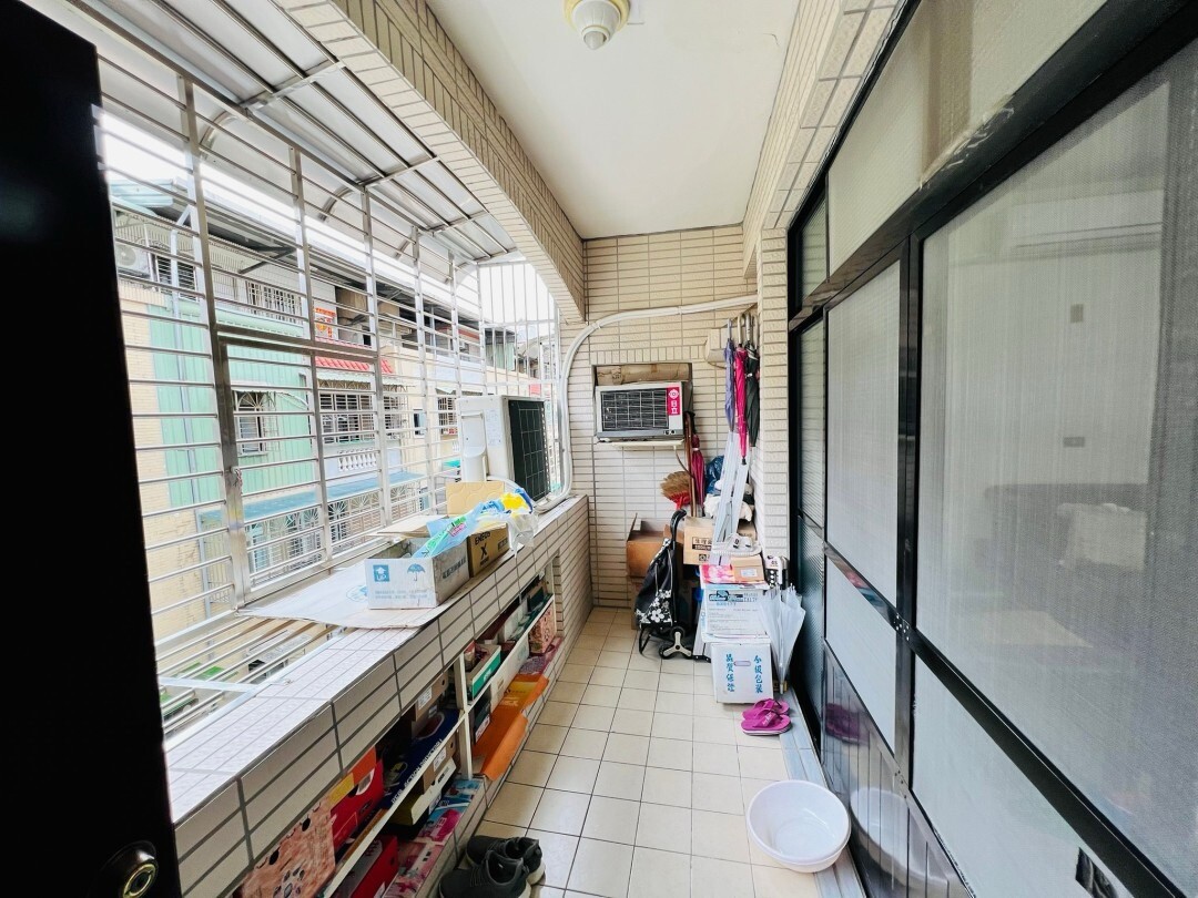新北市新莊區中義街公寓鑫典團隊張均翊~親屬專任~榮富國小亮麗加倍美寓 房屋出售 樂屋網