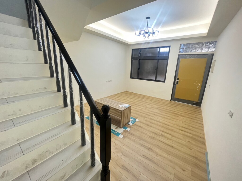 桃園市八德區金鎰街透天厝☎蛋媽推薦☎八德介壽商圈☎翻修美透天二樓半☎三大房 房屋出售 樂屋網