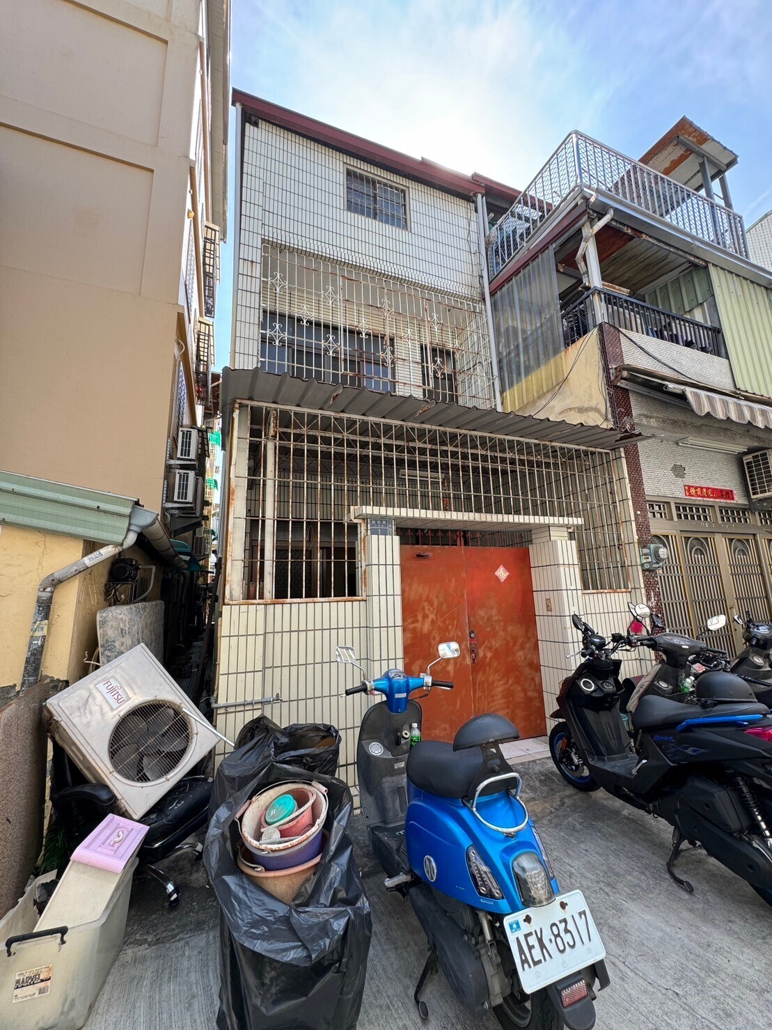 高雄市三民區新民路透天厝c28輕軌建工商圈超值大坪數透天 房屋出售 樂屋網