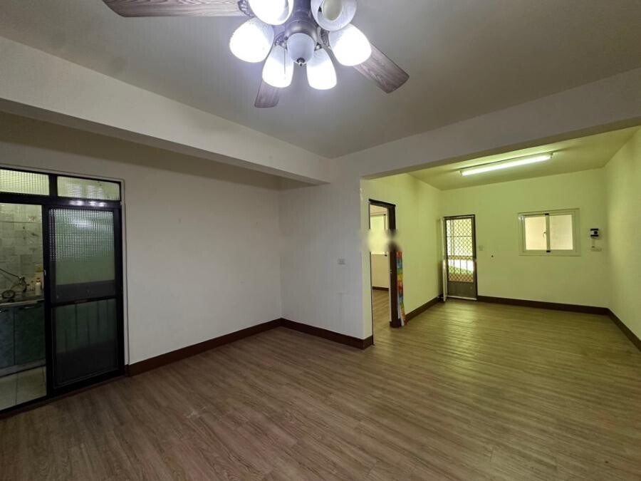 輕鬆入住小港蛋黃區3樓3房公寓 - 高雄市小港區買房子、房屋出售 | 樂屋網