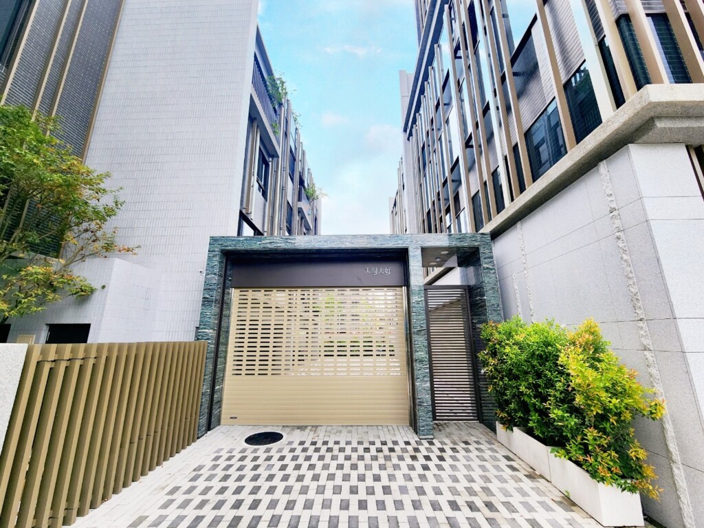 台中市太平區長億十一街別墅智能景觀宅孝親房車庫面公園重劃區別墅 房屋出售 樂屋網