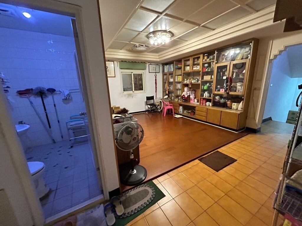 新竹縣湖口鄉中山路二段透天厝湖口火車站住店 小資女孩的夢夢屋 房屋出售 樂屋網