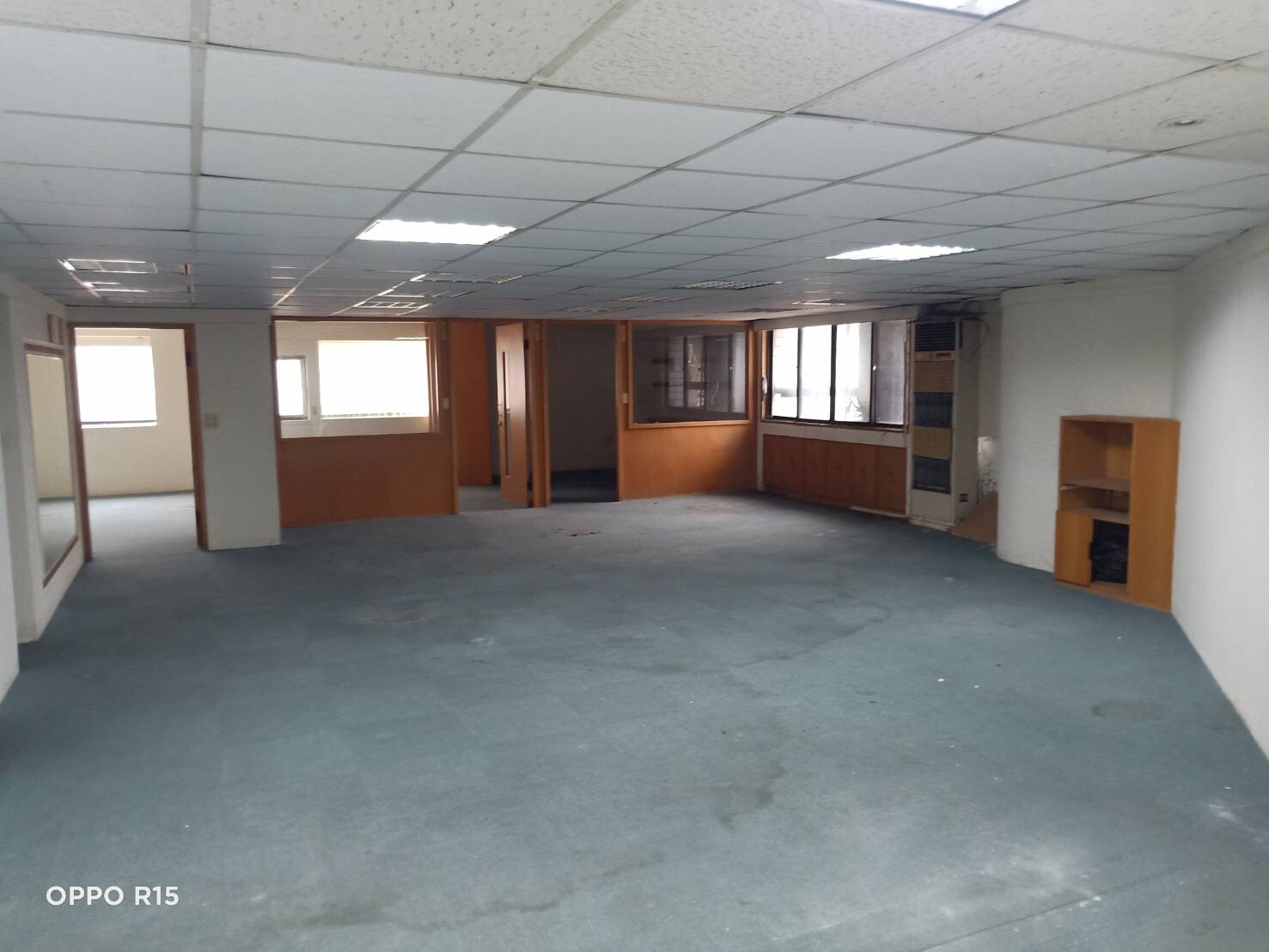 高雄市苓雅區中正二路電梯大廈【中正卓越廣場】商辦 房屋出租 樂屋網