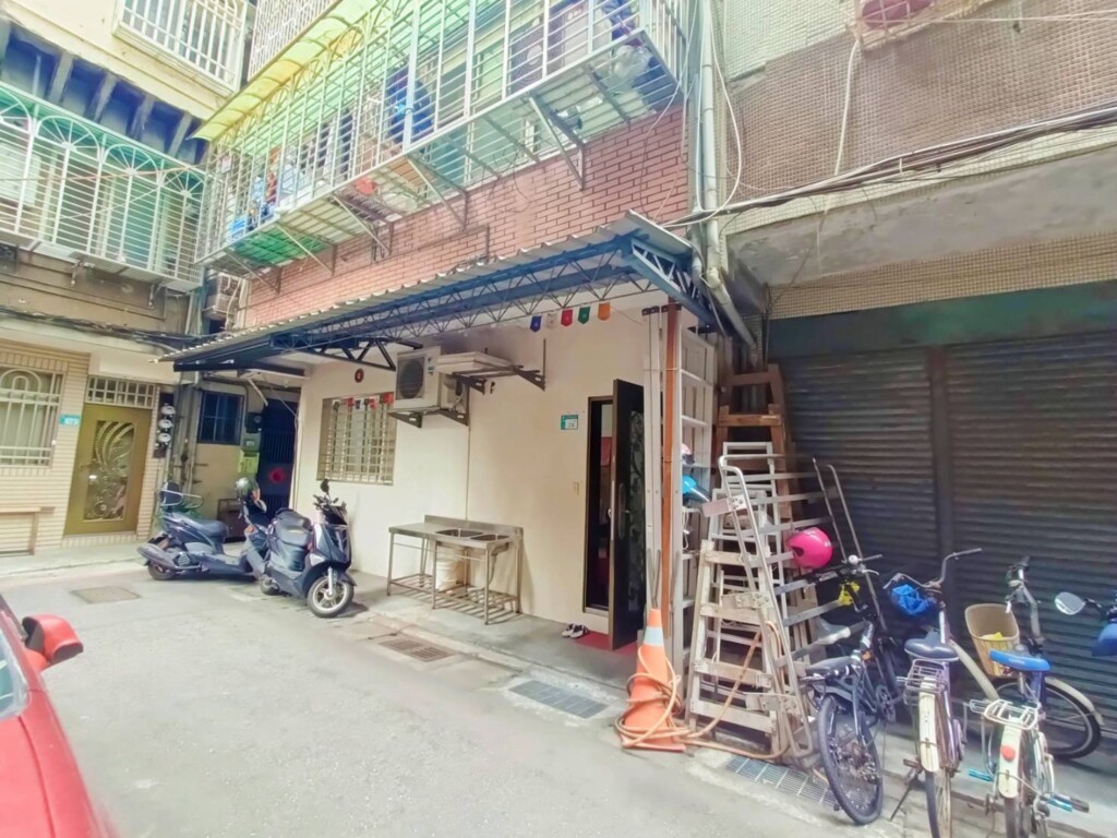 新北市三重區大同北路公寓a707 大同北邊間一樓 門口方便停車 房屋出售 樂屋網