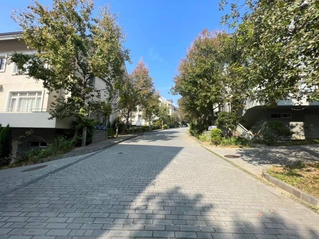 沐清城新竹市香山區中華路六段透天厝沐清城朝南雙併大別墅~低總價透天 有屋有地 房屋出售 樂屋網