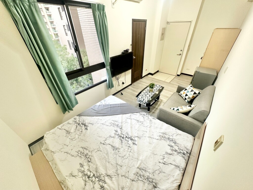 台中市南屯區永春南路電梯大廈★全新全新全新★多間可選★電梯管理員★採光可貓寵 房屋出租 樂屋網