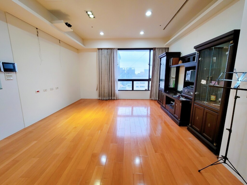 新竹縣竹北市復興七路電梯大廈★竹北超人★高鐵生醫園區住戶單純生活機能好 房屋出租 樂屋網
